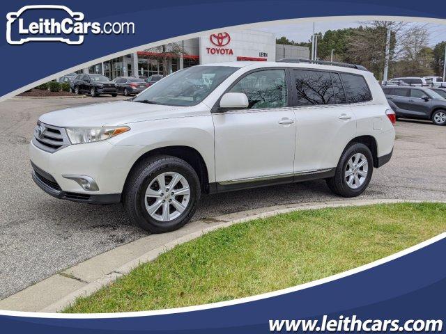 Used 2012 Toyota Highlander for Sale (with Photos) | U.S. News & World ...