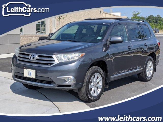 Used 2013 Toyota Highlander for Sale (with Photos) | U.S. News & World ...