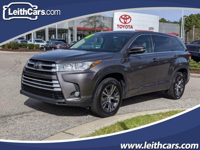 Used 2017 Toyota Highlander for Sale | U.S. News & World Report