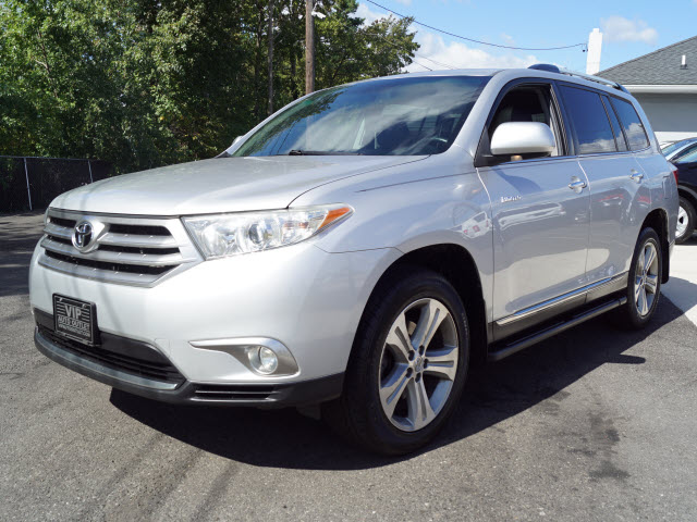 Used 2012 Toyota Highlander for Sale | U.S. News & World Report